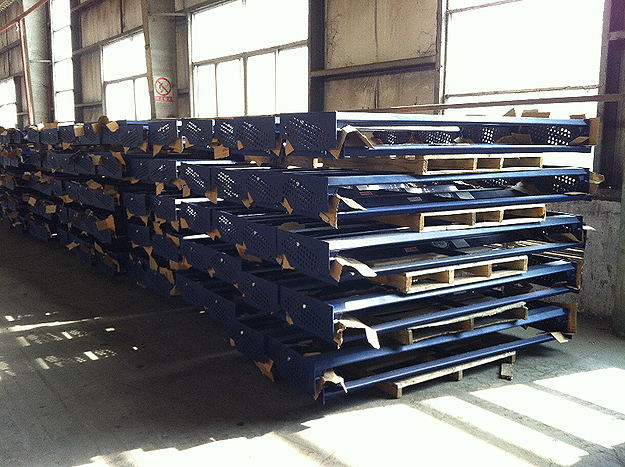 Why Does Type Of Steel Matter in Vehicle Transportation Racks?